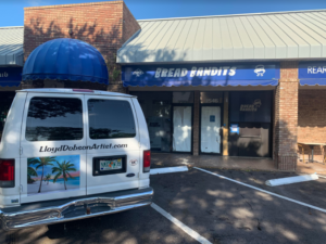 Lloyd Dobson Artist – Helping To Make Art Fun & Happy For Everyone